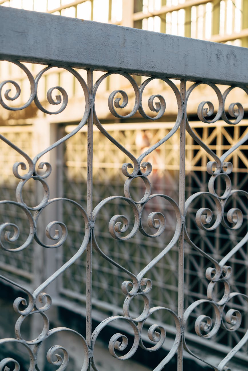 Choosing the Best Wrought Iron Fence Panels